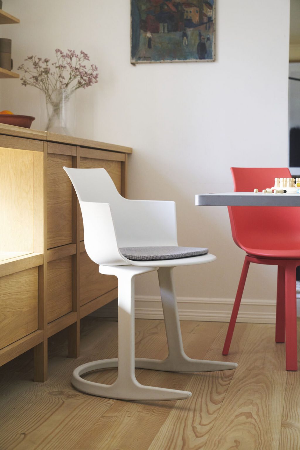 Varier Social® – Mehr als ein Esszimmerstuhl | sitz·art®